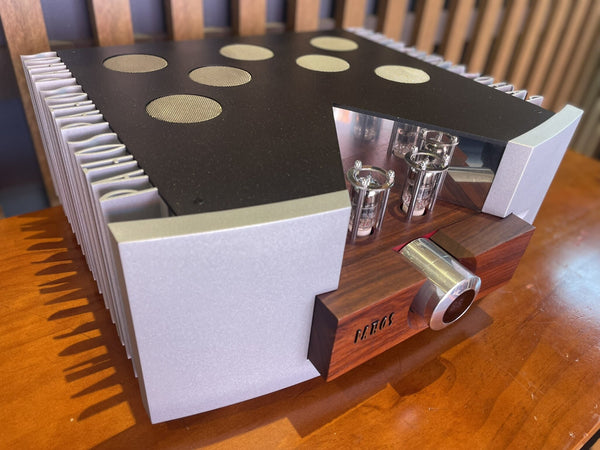 Pathos Logos Integrated Stereo Amplifier - Consignment
